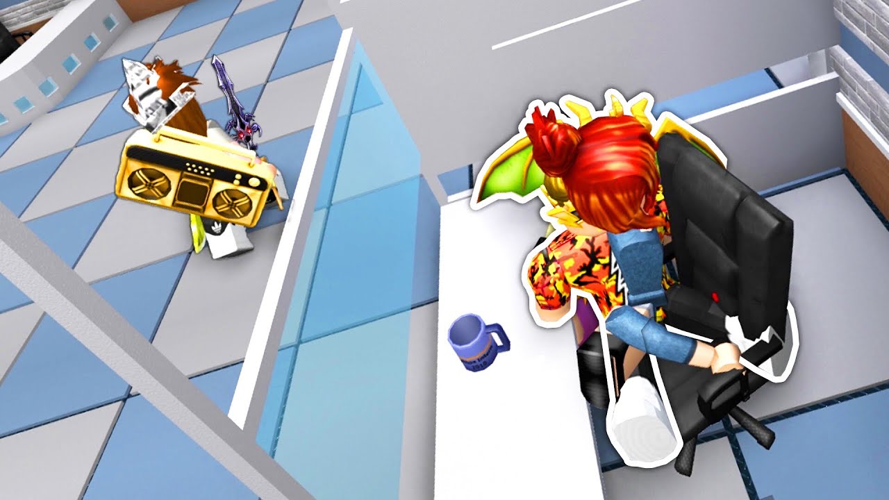 FAKE DEAD BODY TROLL in ROBLOX Murder Mystery 2!! - YouTube