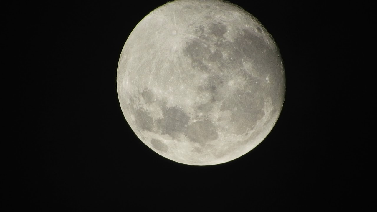 Super Lua ou Lua Rosa? 4k 30fps // Nikon Coolpix B700 - 60x zoom - YouTube