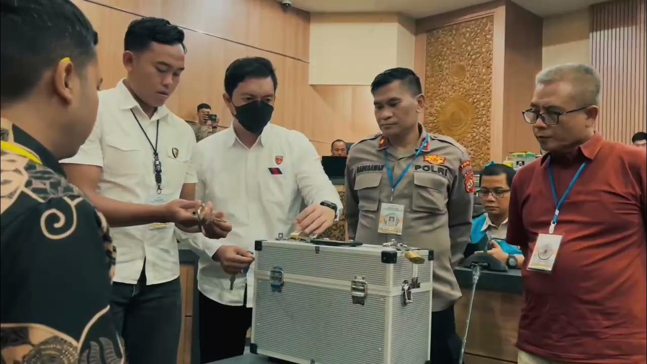 Sidang Akhir Kelulusan Bakomsus Polri - YouTube