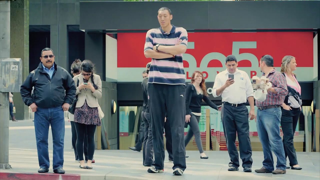 Les dossiers de la NASA 2 : les mystères du gigantisme - YouTube