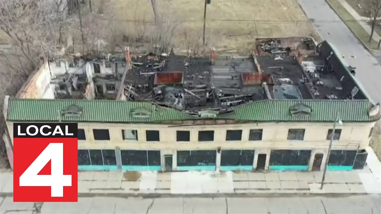 Demolition ordered for dangerous two-story building leaning over ...