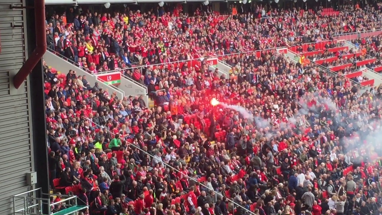 LIVERPOOL FANS WITH FLARES!!! VS MIDDLESBROUGH!! #PremierLeague - YouTube