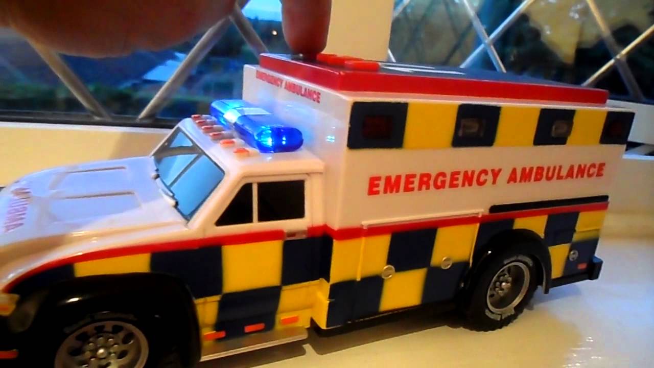 Road Ripper Emergency Ambulance WORLDS BEST RESCUE TOY - YouTube