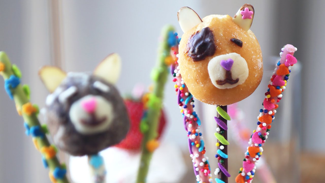 How to make Pocky Cats and Pocky Cupcakes - YouTube