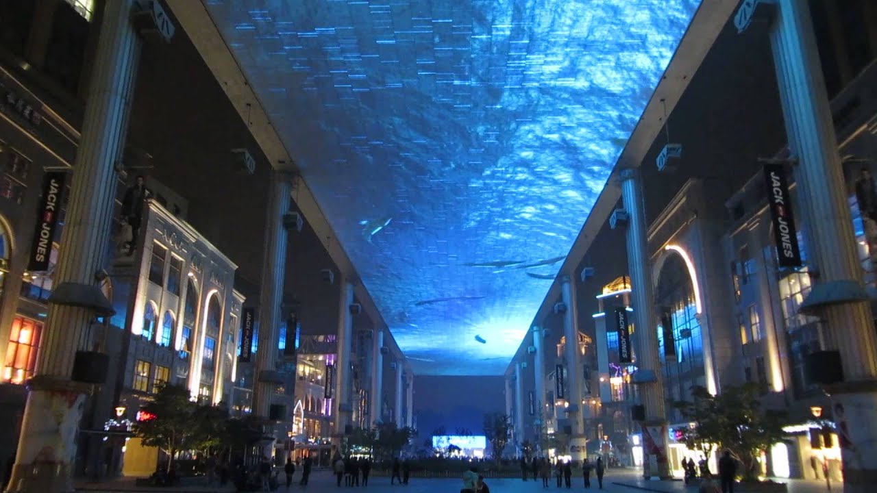 Shopping Mall (The Place) with Amazing LCD Ceiling Video Display ...