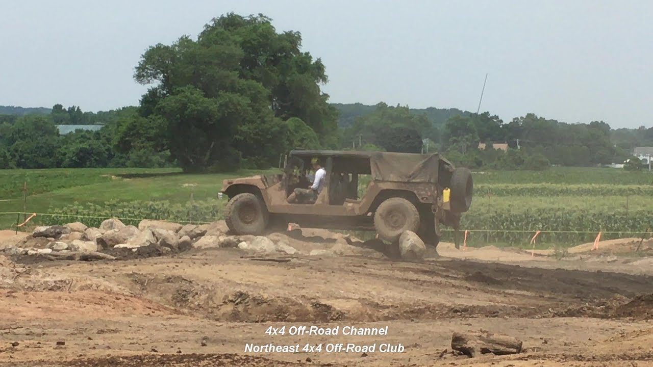 Army Humvee Surplus Running A Jeep Obstacle Course - Awesome Off-Road ...