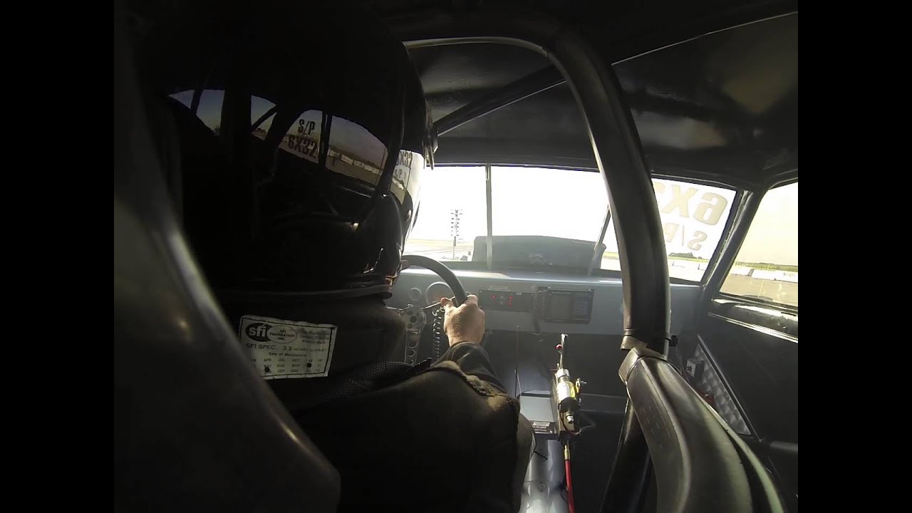 Swift Current drag races - YouTube