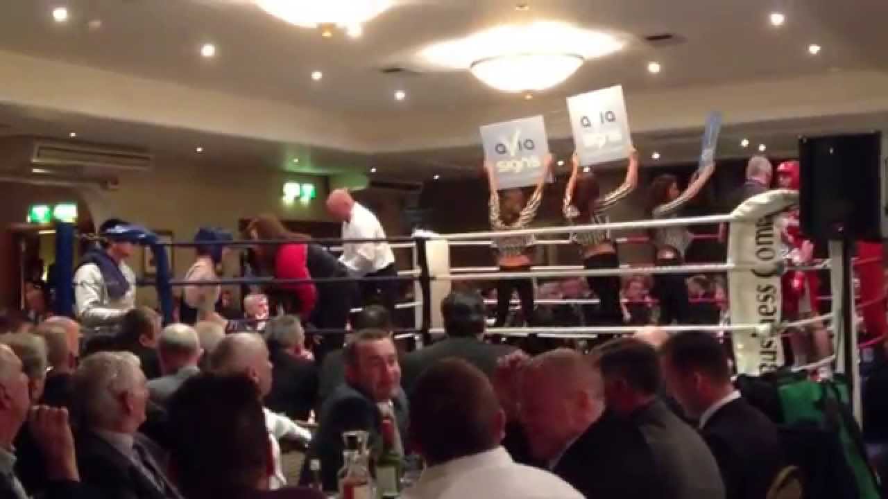 Airdrie Boxing fight Robbie Brack vs Steven Gibbson - YouTube