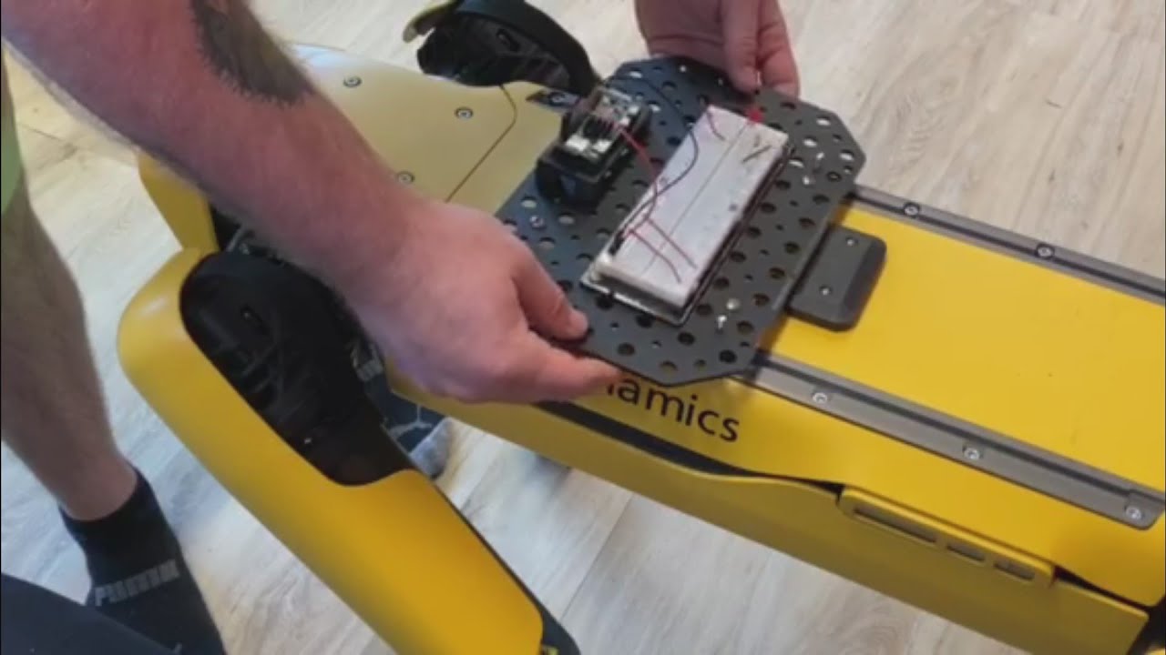 Phase Dock proof-of-concept payload platform for Boston Dynamics Spot ...