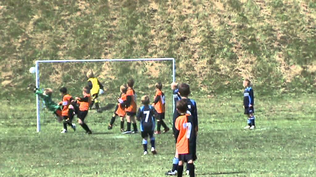 Hereford city FC Skyblues Cawley Cox aged 7 @ at mitcheldean 6 a side ...
