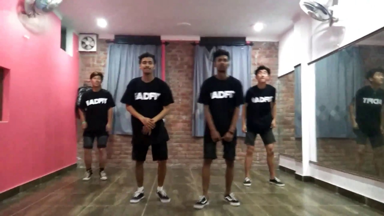 Happy Happy Dance Choreography | Badshah | Aastha Gill | Super Swagger ...