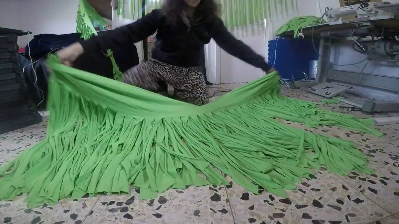 A string of falling stripes 2.2 -lycra cut toturial deco - YouTube