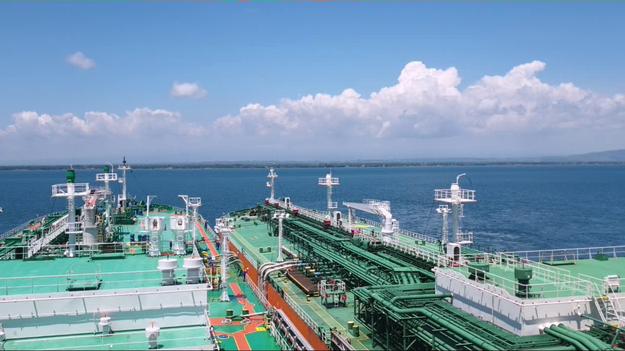 PERTAMINA LPG TANKER | KALBUT STS OPERATIONS BERTHING LPGC KIKYO ...