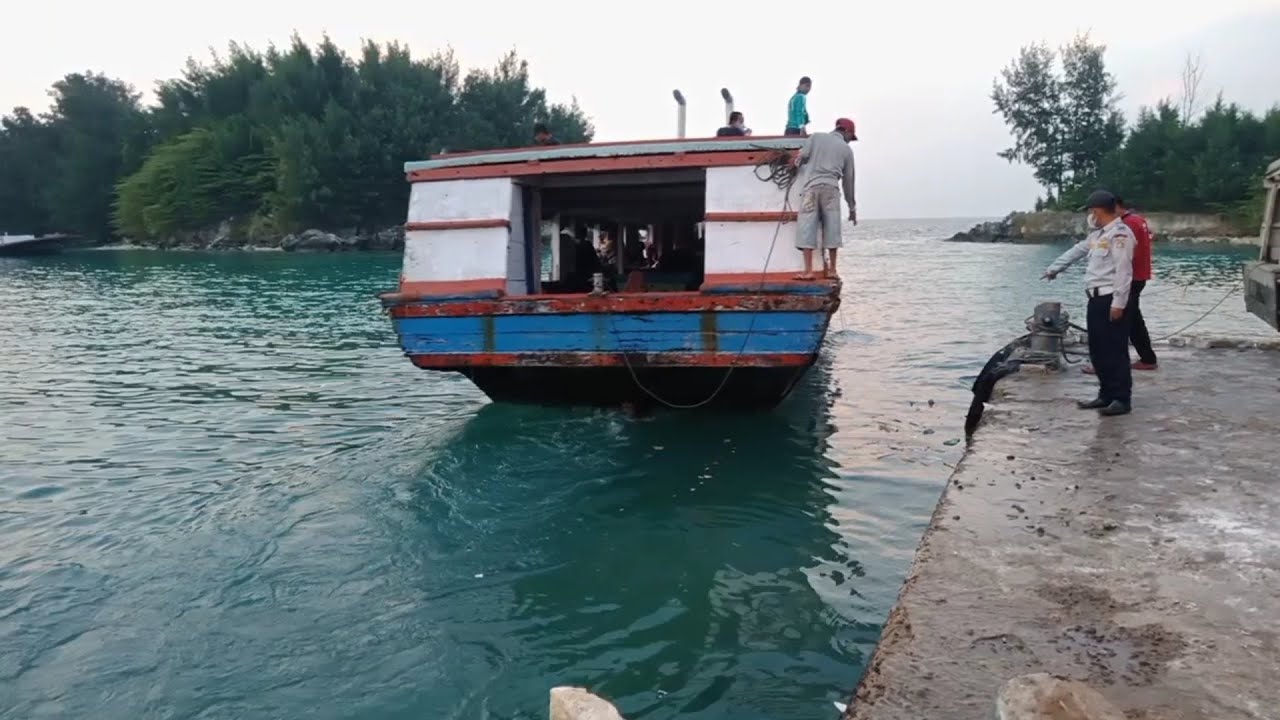 VLOG PERJALANAN KAPAL PERI PULAU TIDUNG MENUJU RAWASABAN - YouTube
