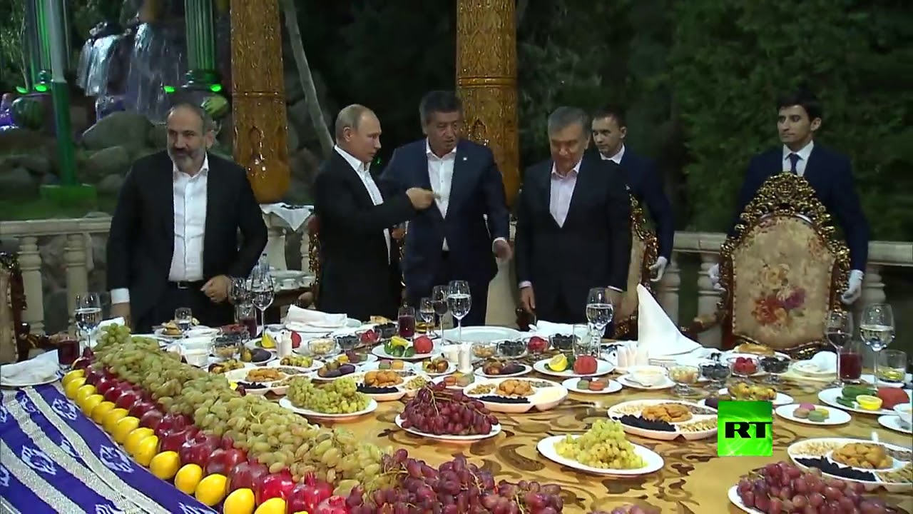 Imom Ali Rahmon Putinni va Mustaqil Davlatlar Hamdo'stligi rahbarlarini ...