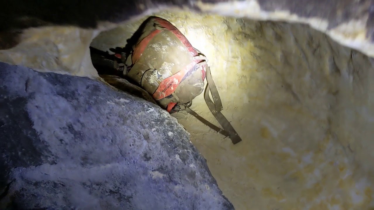 Quick Underground Run - YouTube