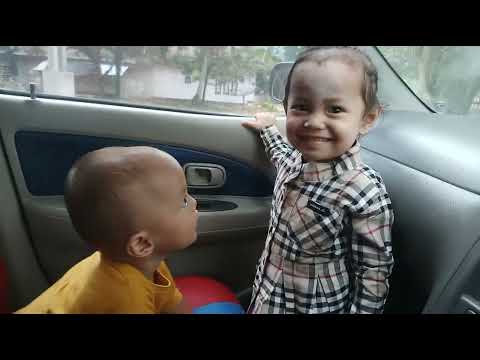 kakak adik kalau ketemu rutinitas cium dulu