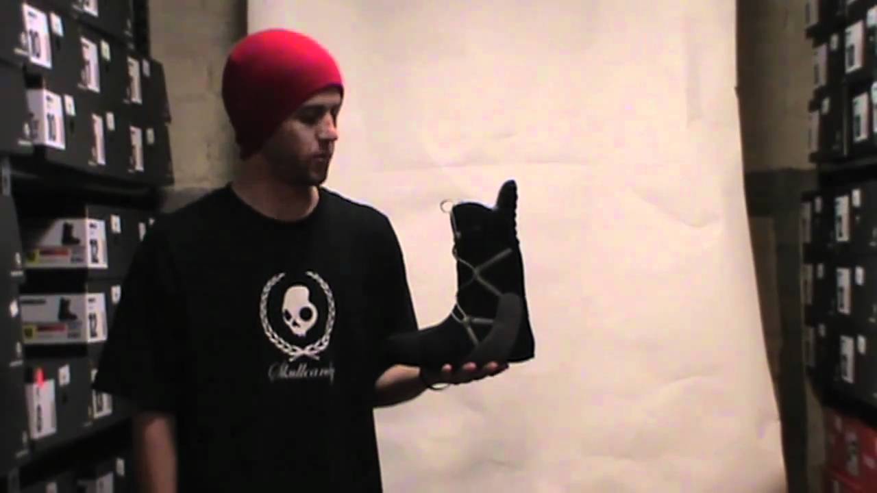 Burton Men's "AWOL" Snowboard Boot 2011 - YouTube