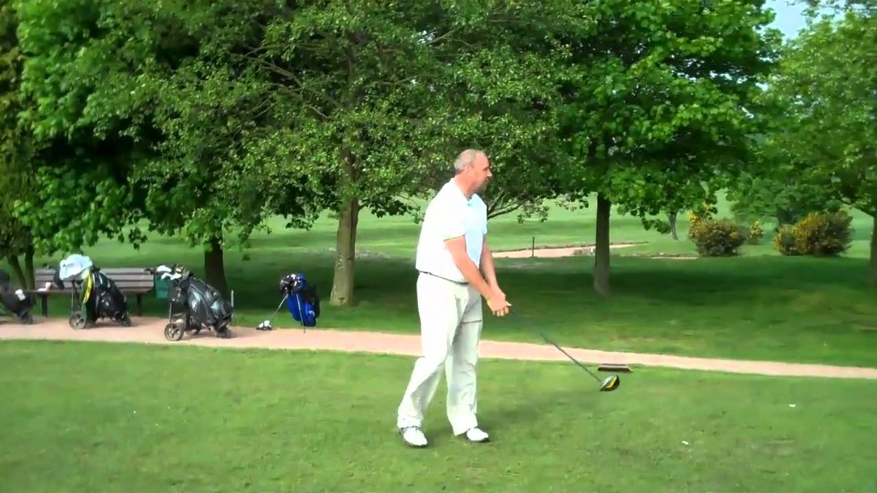 Alan Thompson - Royal Wedding Golf Comp - Frodsham - YouTube