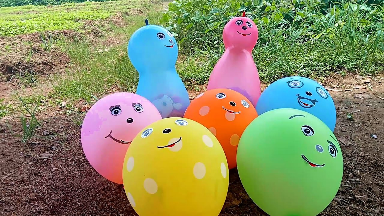 Menemukan Balon Lucu Warna Warni Dan Lempar Balon Berhadiah Bola ...