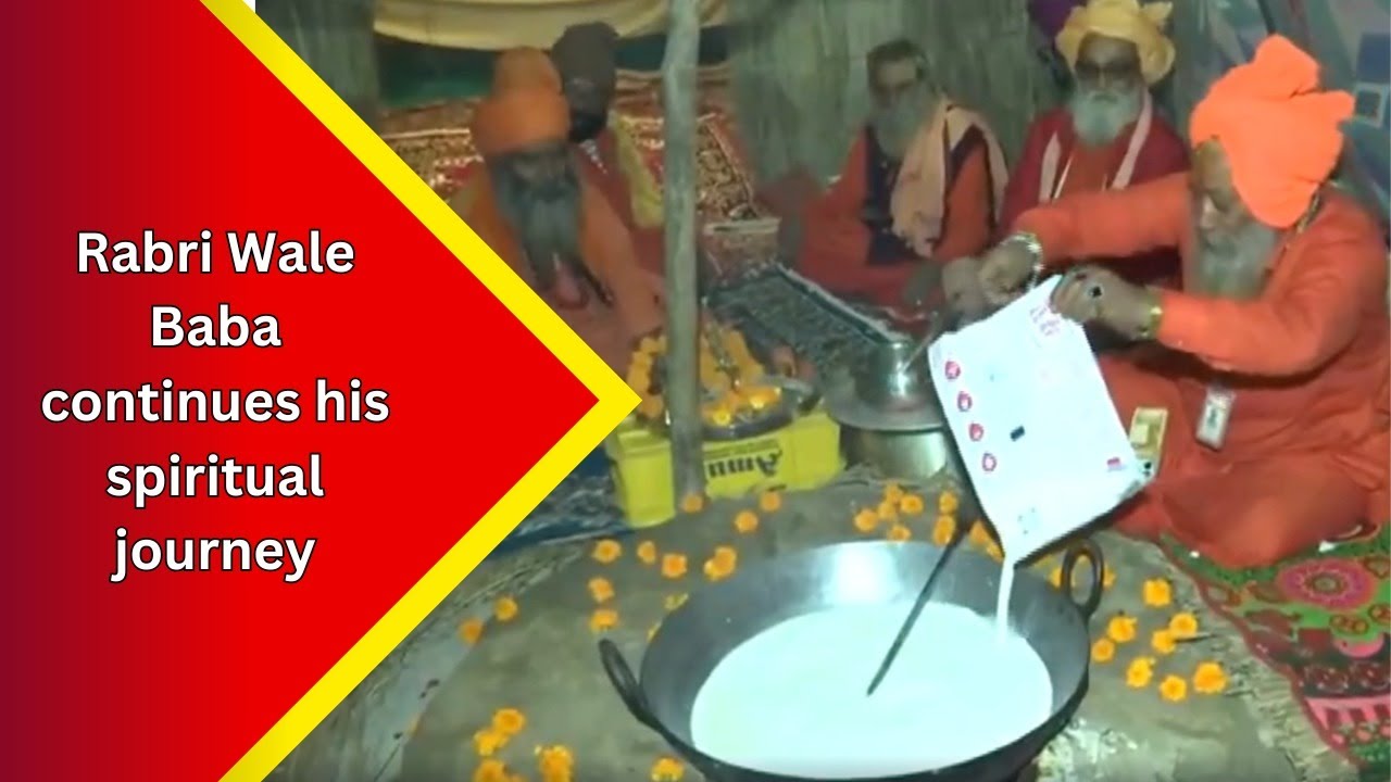 Rabri Wale Baba prepares and distributes Rabri at Mahakumbh 2025 ...