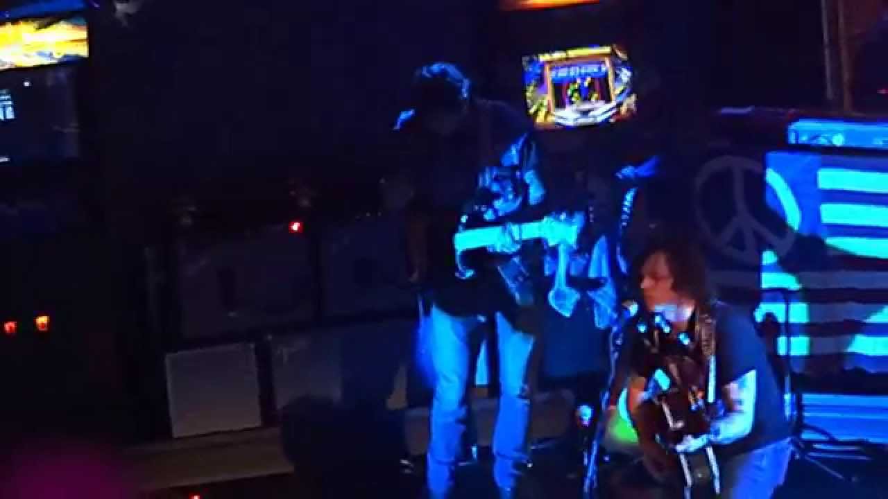 Butch Walker & Ryan Adams Come Pick Me Up LIVE - YouTube