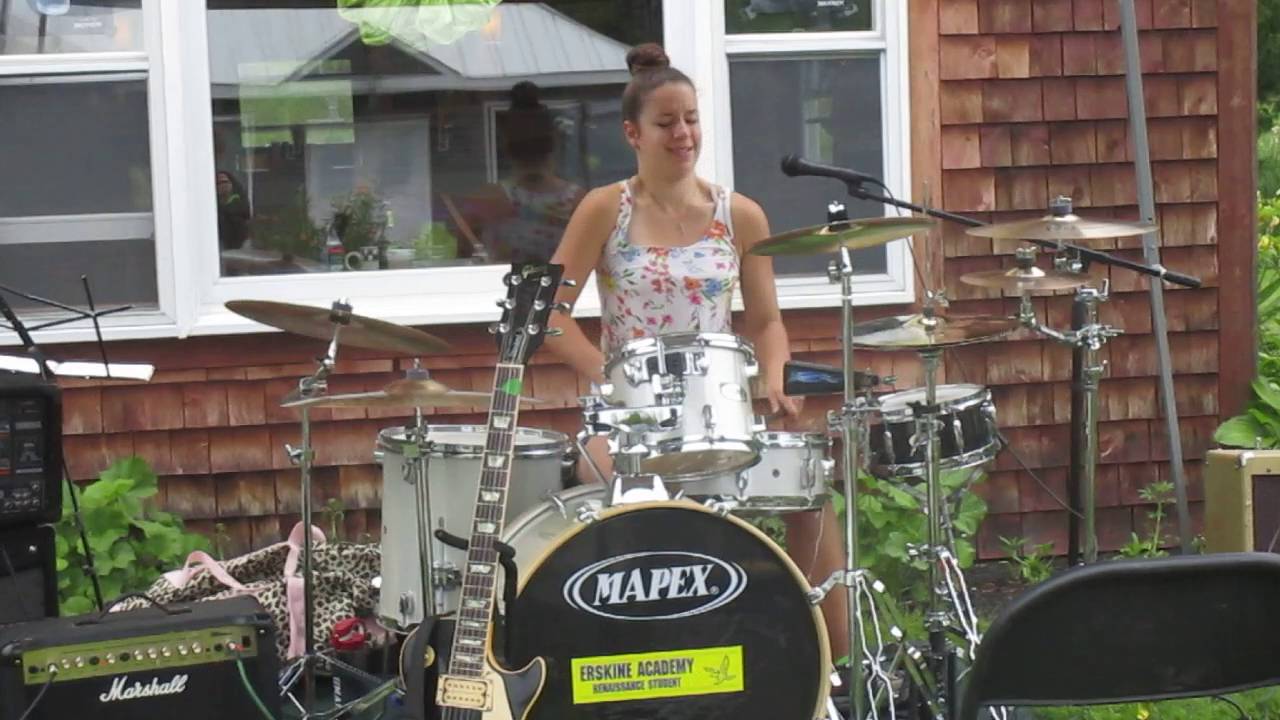 Erica Drum Solo - YouTube