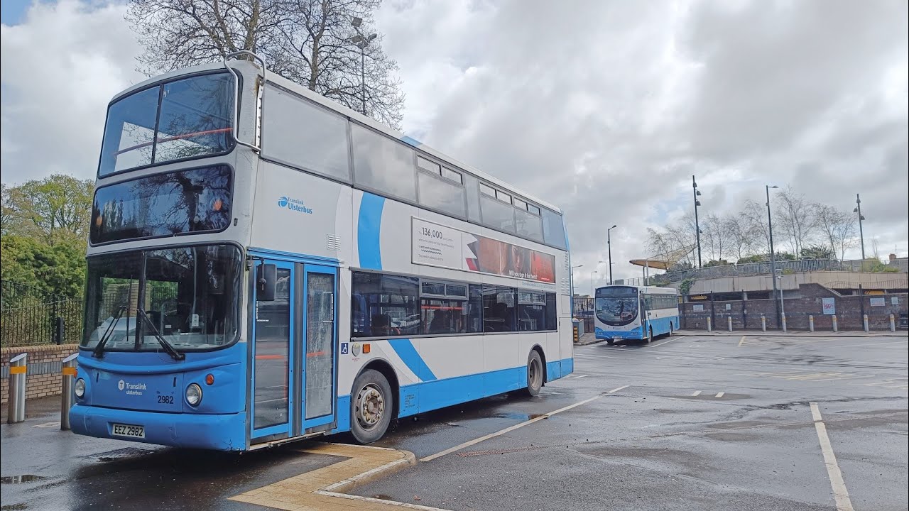 Translink Ulsterbus | ALX400 Volvo B7TL 2982 (EEZ 2982) | Service 384F ...