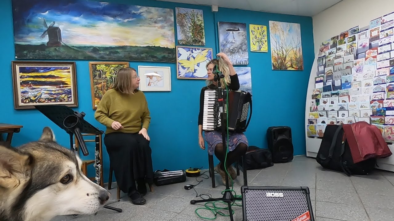 Amanes: Anita & Lisa at The Sylvania Stores & Café, Exeter. 26th ...