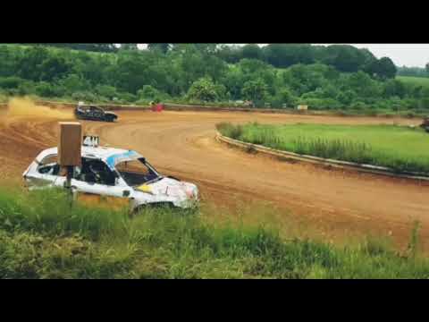 Banger racing tongham motor club DD - YouTube
