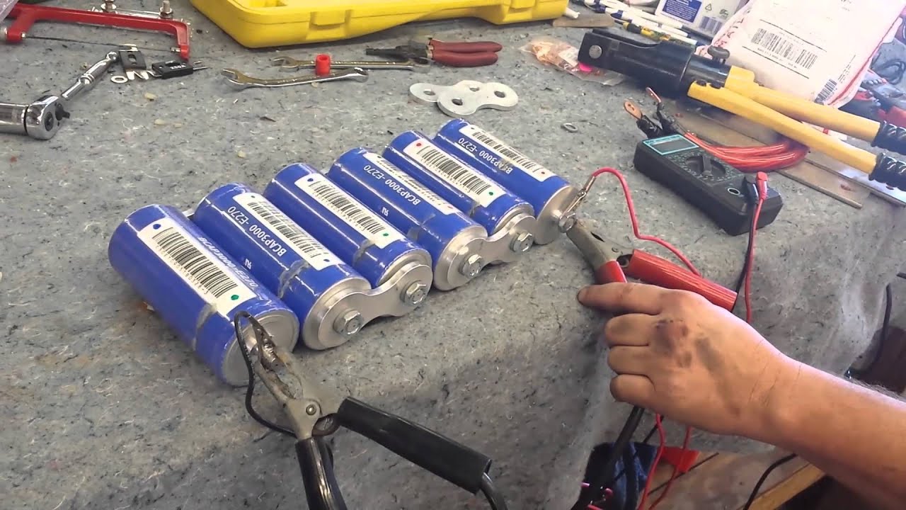 MAXWELL SUPERCAPS CHARGING AND INSTALL - YouTube