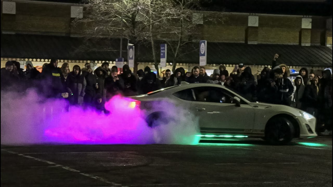 INSANE DRIFTING | NEW YEARS CAR MEET 2024 🛞💨 BURNOUTS COMPETITION #jdm ...