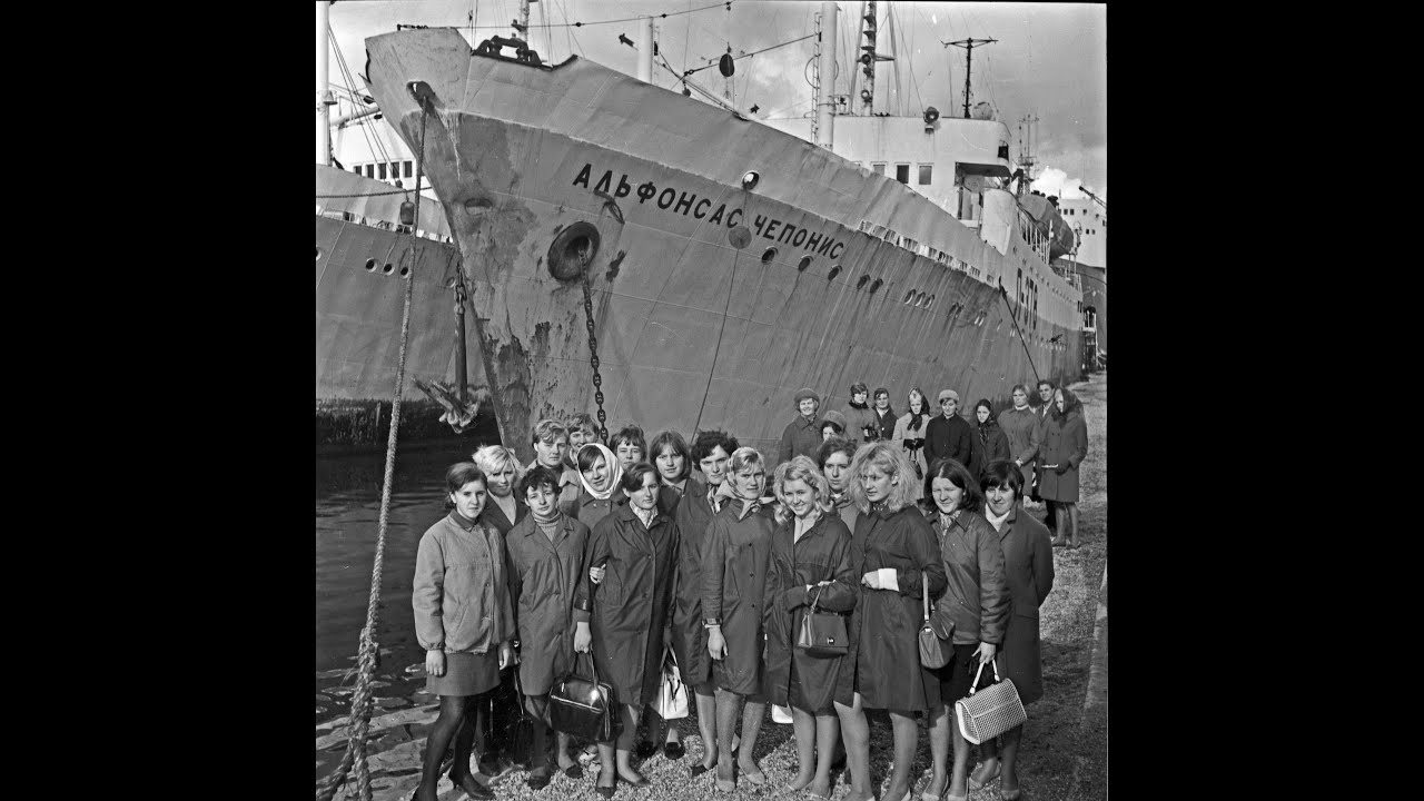 ALFONSAS CHEPONIS - IMO 6415001 In port of Klaipeda,1966. - YouTube