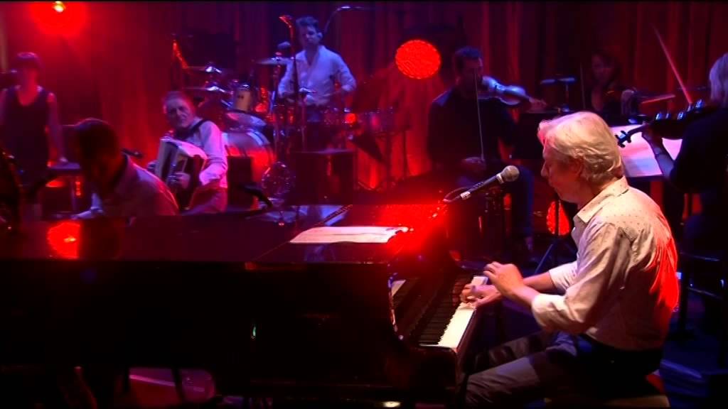 Status Quo - Rockin' All Over The World - YouTube