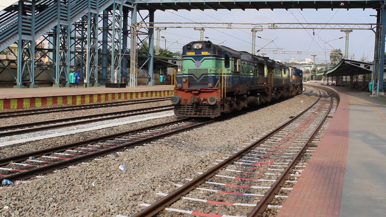 WDM 3A and WDP 4 - YouTube