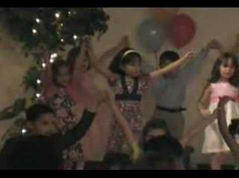ABC Song at Kindergarten Graduation - YouTube