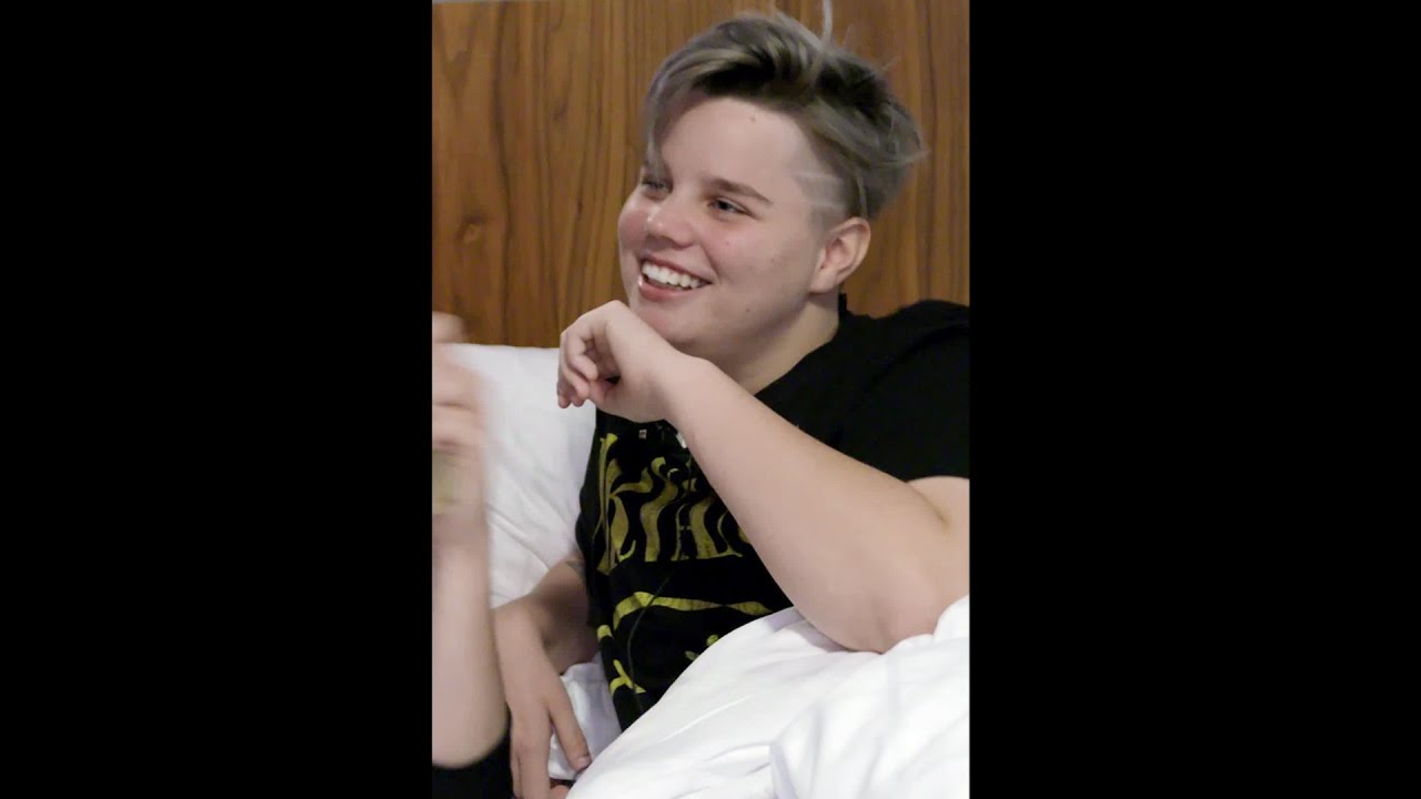 Cameron Jai: "Jag trodde jag var tjej" (Vakna med Idol) - YouTube