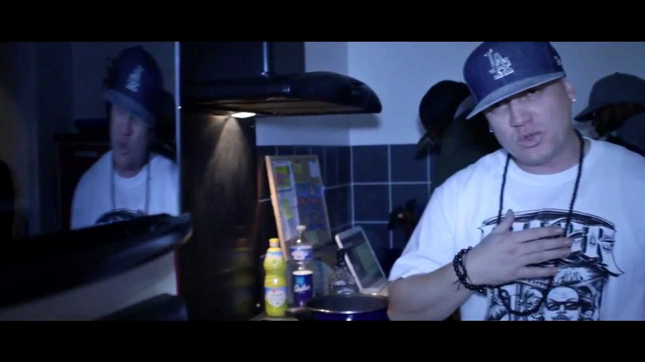 Slim Jones - Substance Illicite (Feat. DJ DF) [Clip] - YouTube