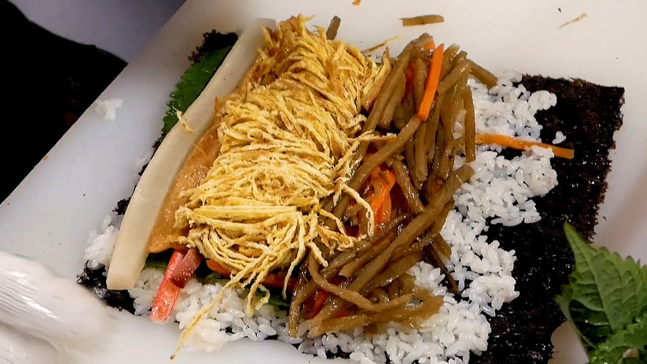 King Egg Kimbab - Korean street food - YouTube