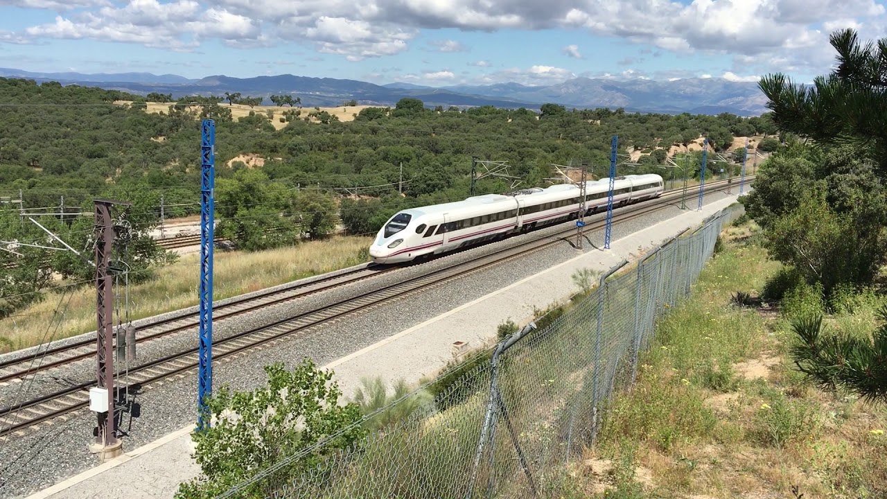 CAF oaris renfe serie 105 - YouTube