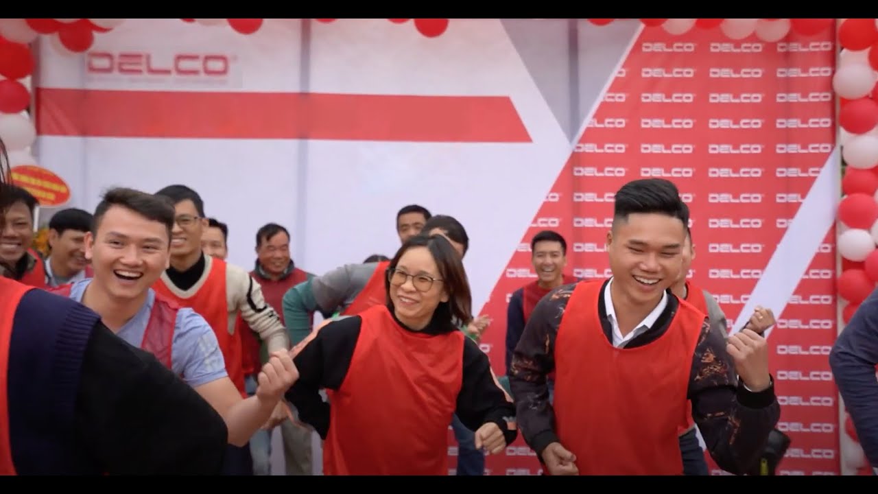 Meet our team - DELCO Construction - YouTube