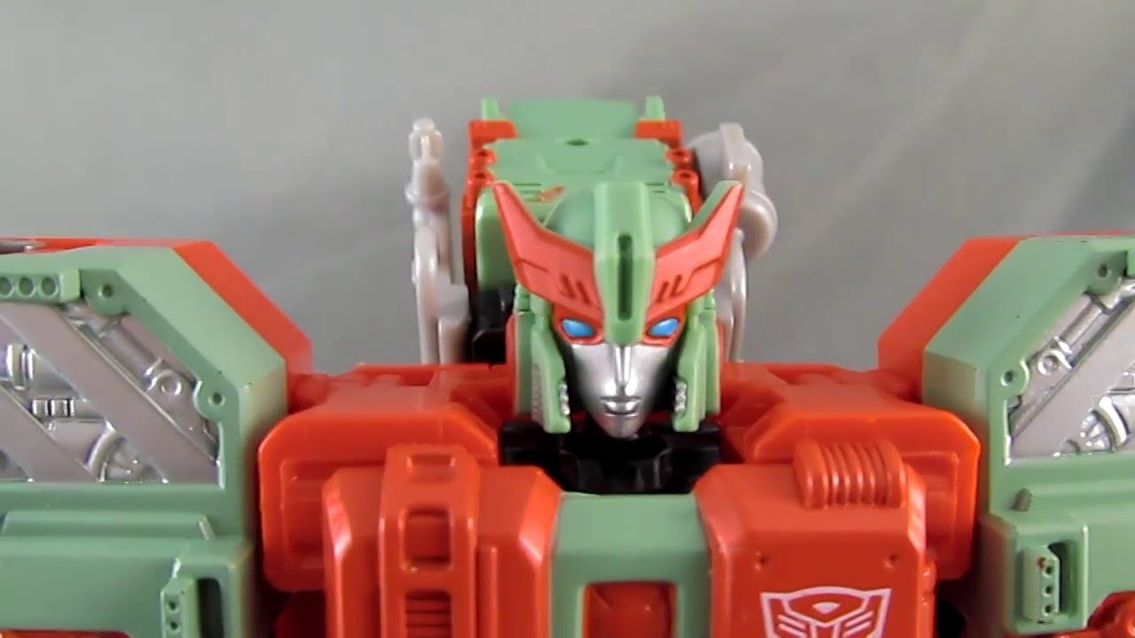 Transformers Combiner Wars Victorion Pyra Magna Video Review - YouTube