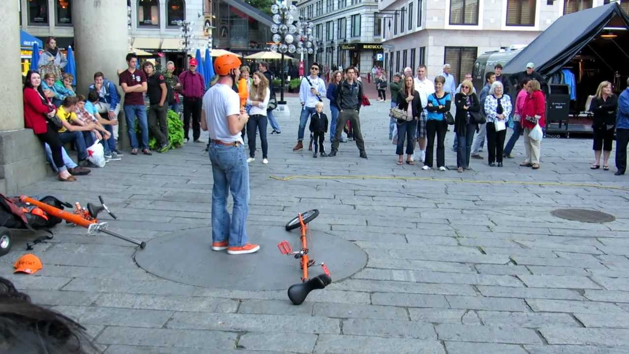 Wacky Chad Street Performer 2 - YouTube