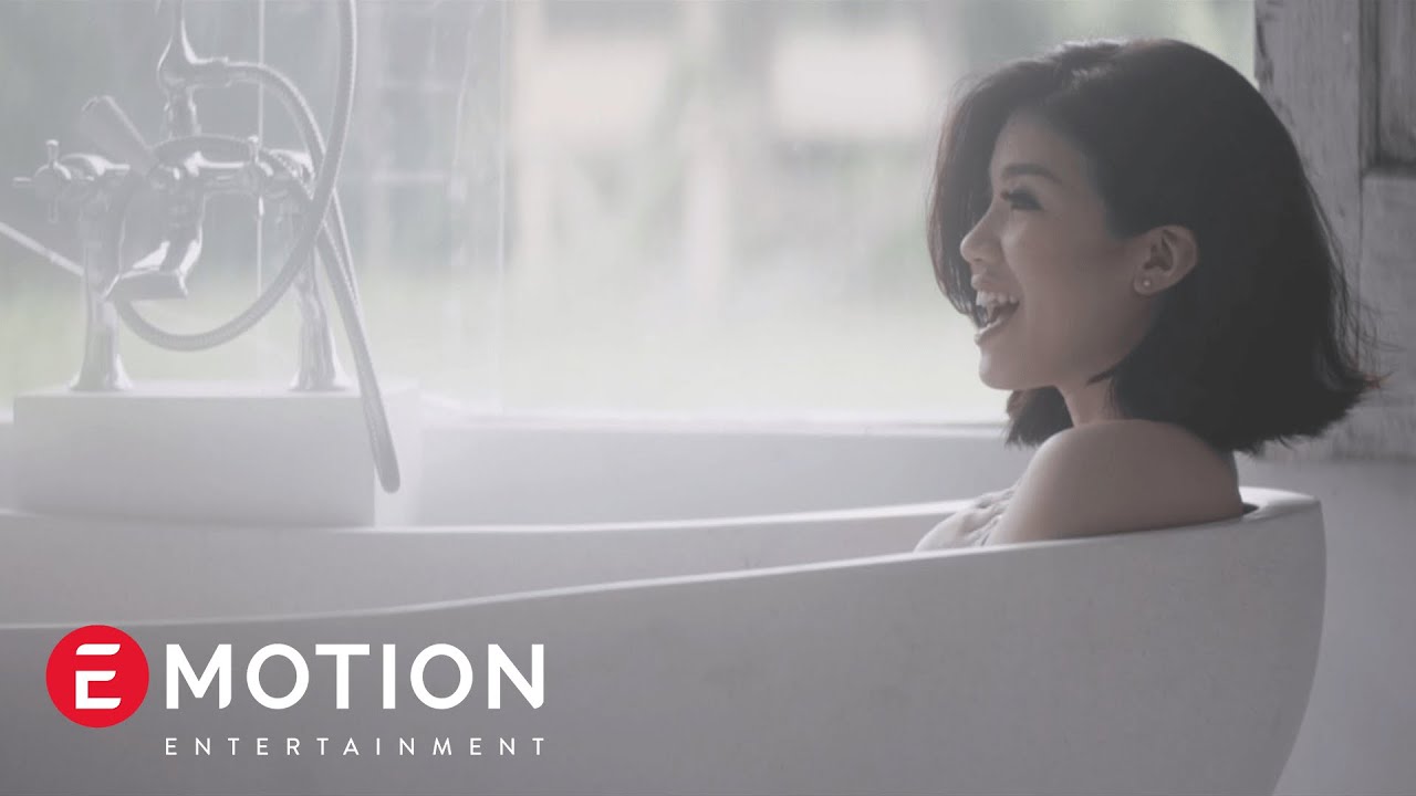 Agatha Suci - Selamanya (Official Music Video) - YouTube