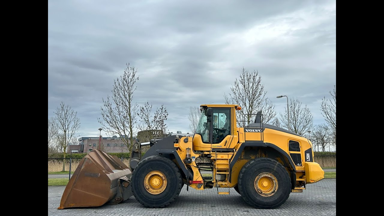 Volvo L250H REF: 112444 - YouTube