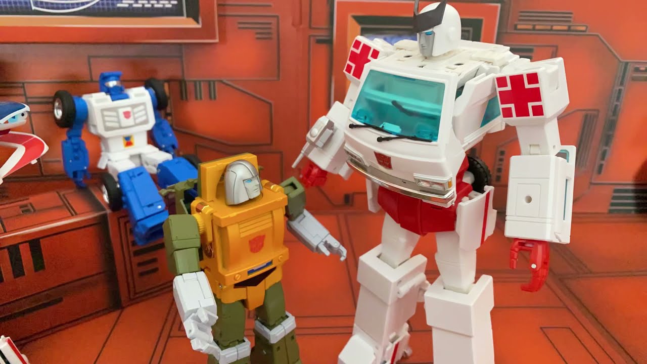 Transformers Origins: Autobot City, part 5 (Stop Motion) - YouTube