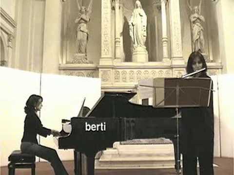 Sabrina Agosto - Vanessa Ruggeri - Debussy - Bilitis I°mov. - YouTube