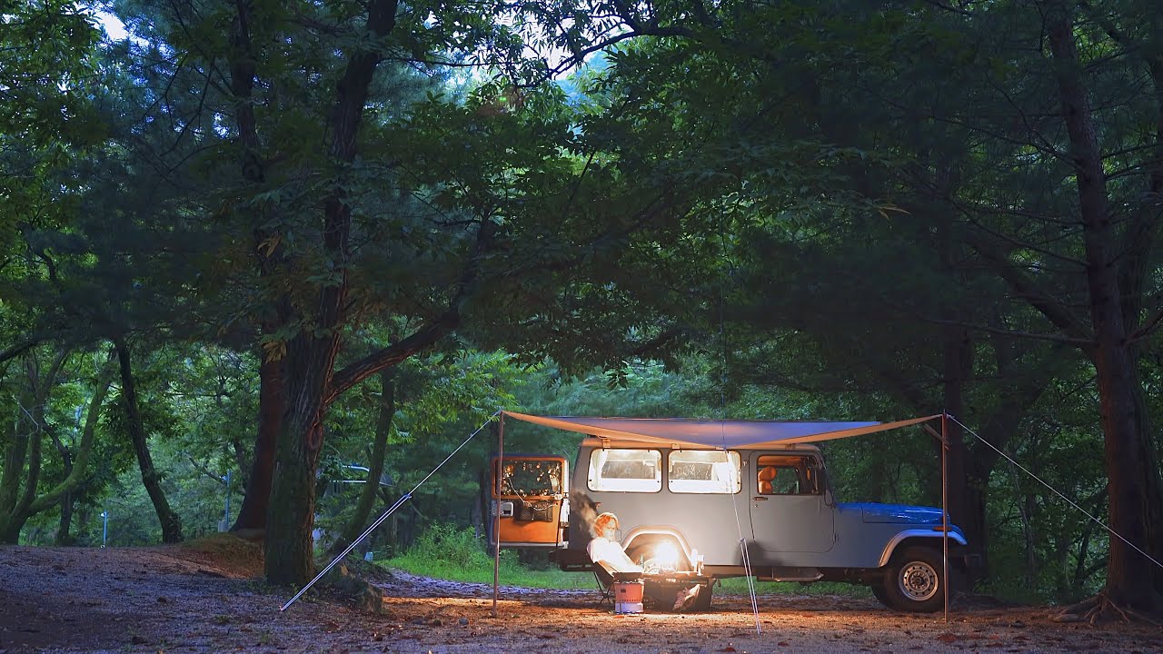 [4K] Black night, burning night, hot night. Camping with a girl like a ...