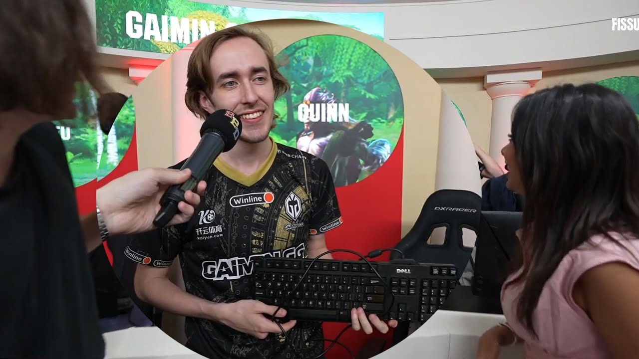 Ephey surprised by Quinn's Dell membrane keyboard - YouTube