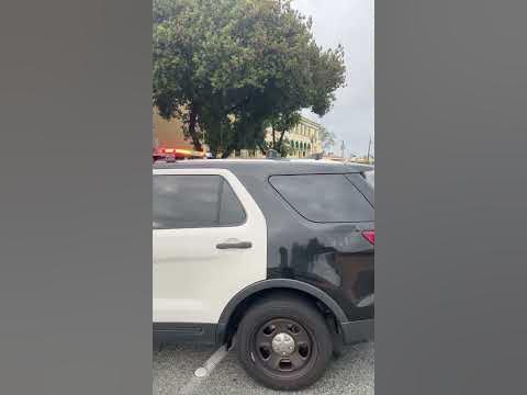 Full Walkaround of an LASD Ford Explorer C3 lights - YouTube